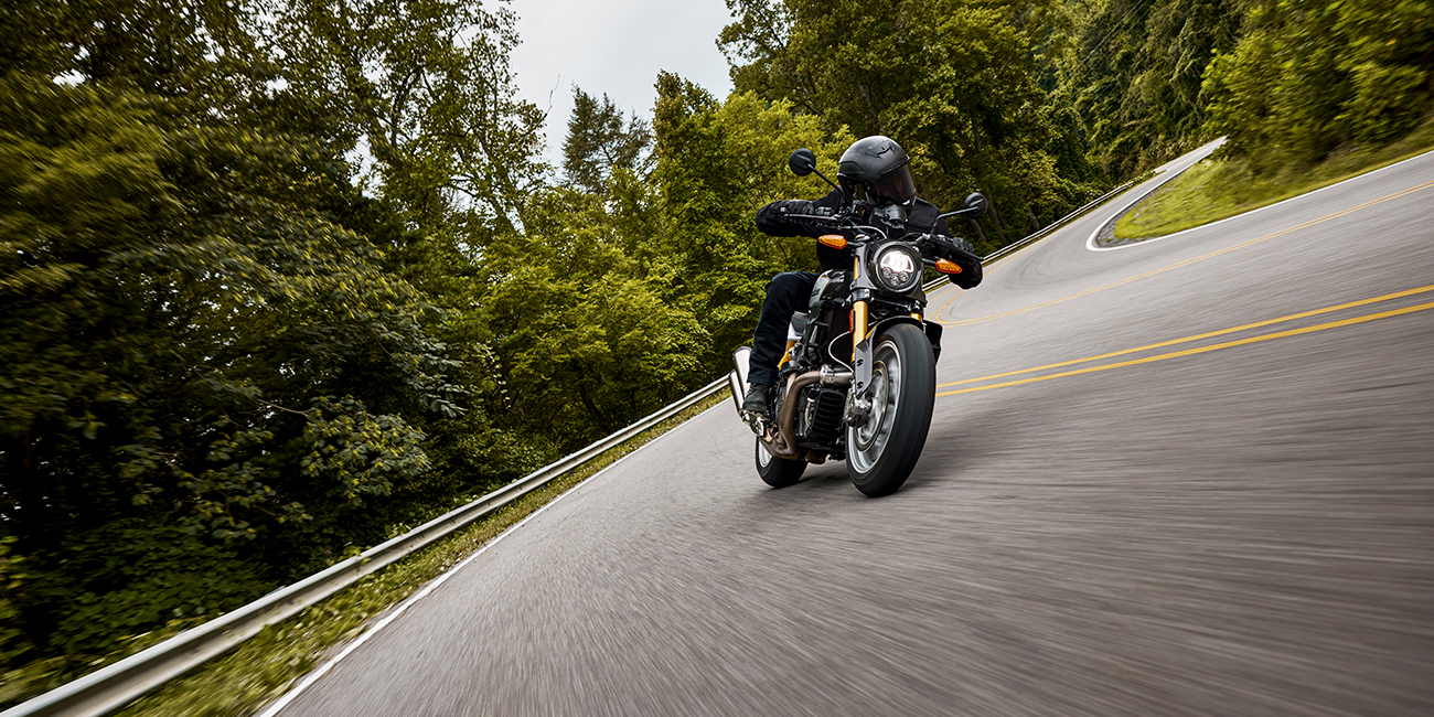 FTR R Carbon | America’s First Motorcycle Company